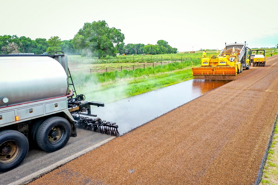 Arcosa Specialty MaterialsThe Benefits of Chip Seal - Arcosa Specialty ...